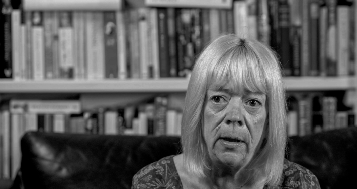 SARAH KNIGHTS – THOMAS VÖLKER